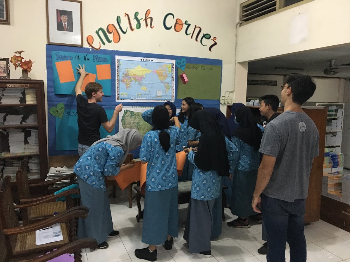 Building an English Corner!